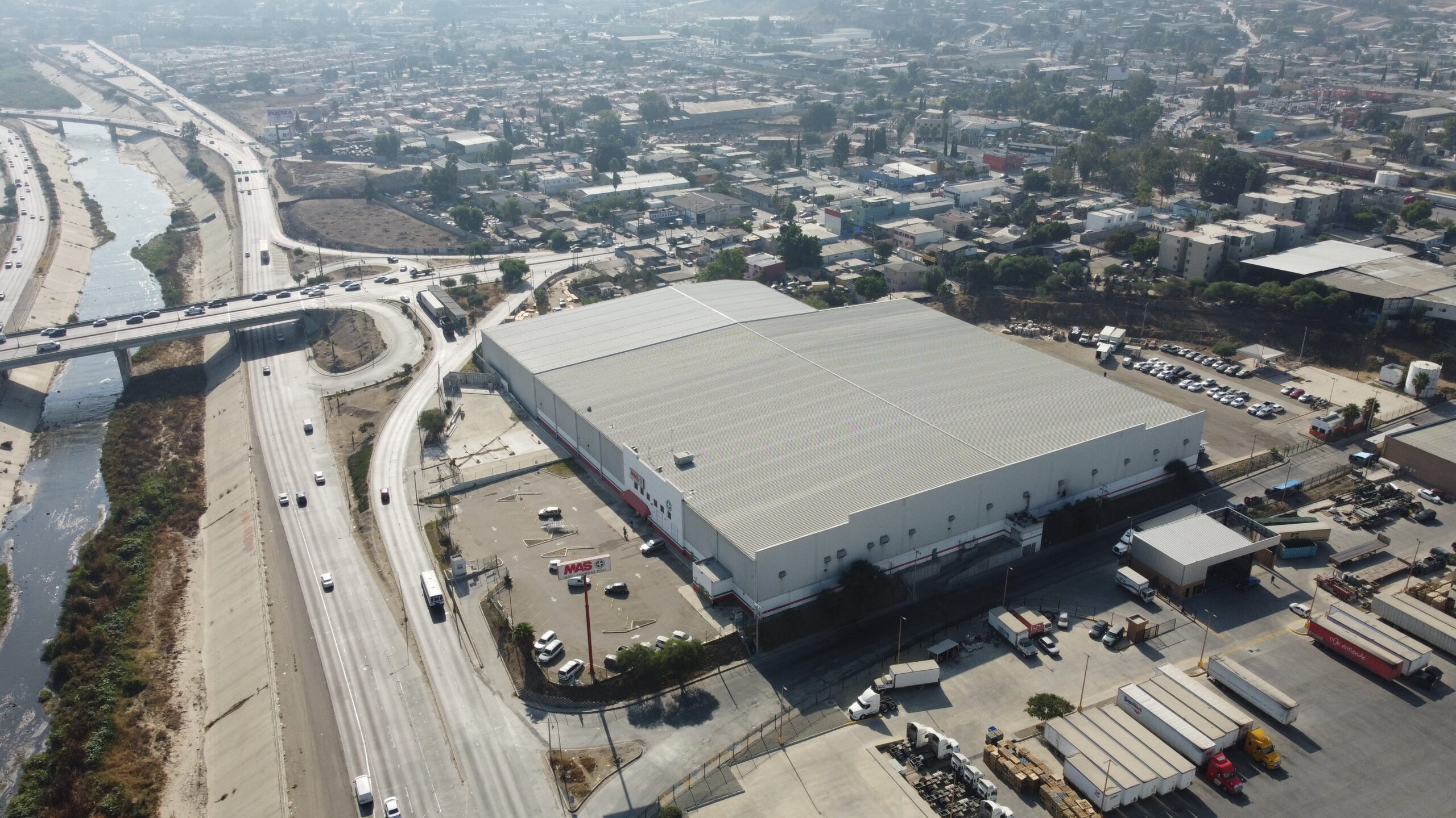 Vía Rápida Poniente #17001, Tijuana - EIRE CAPITAL